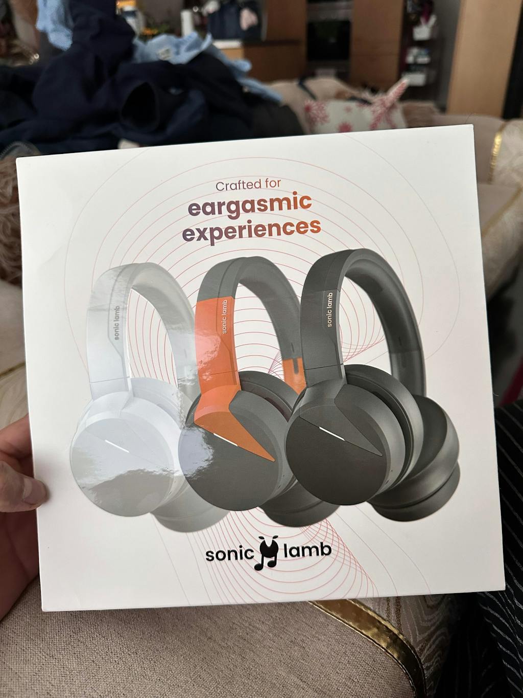 Sonic Lamb – World’s First Subwoofer Headphones | Shark Tank India ...