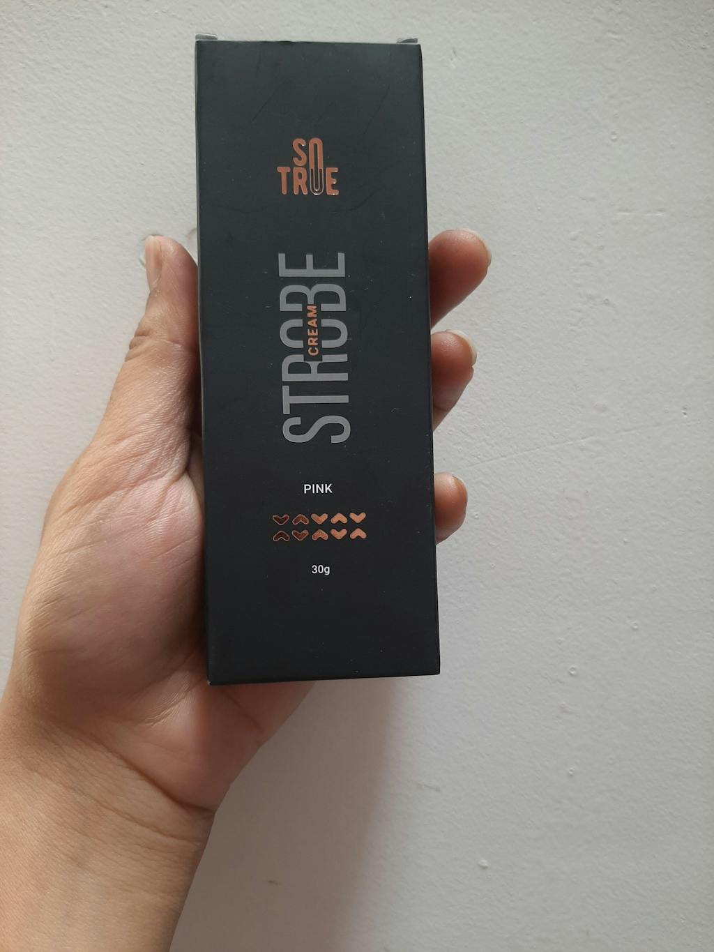 Celebrity-Like Glow Pink Strobe Cream | Blush Glow Finish | Sotrue