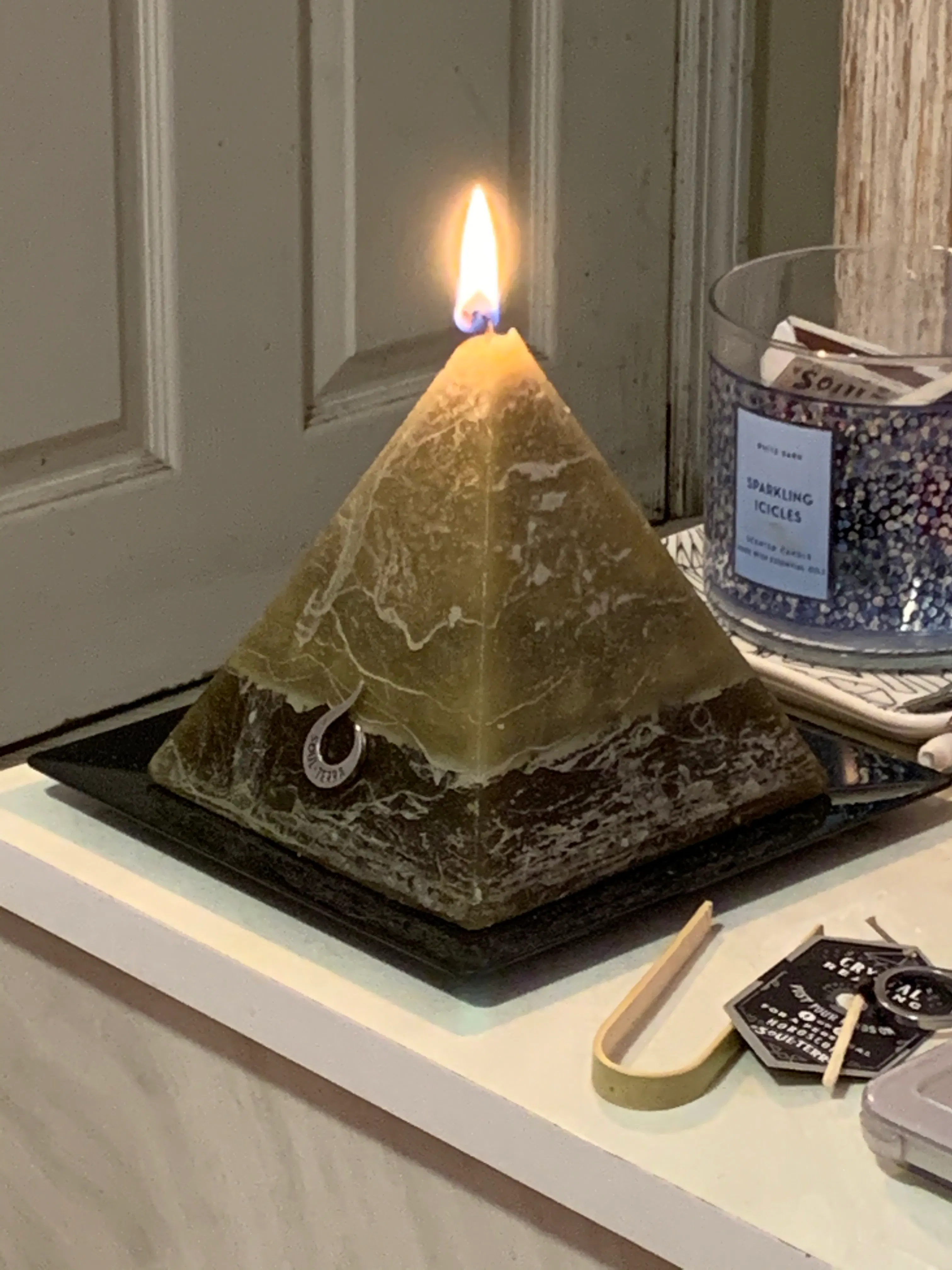 Leo Pyramid Candle with Hidden Crystal Gems Inside! – SOUL/\TERRA