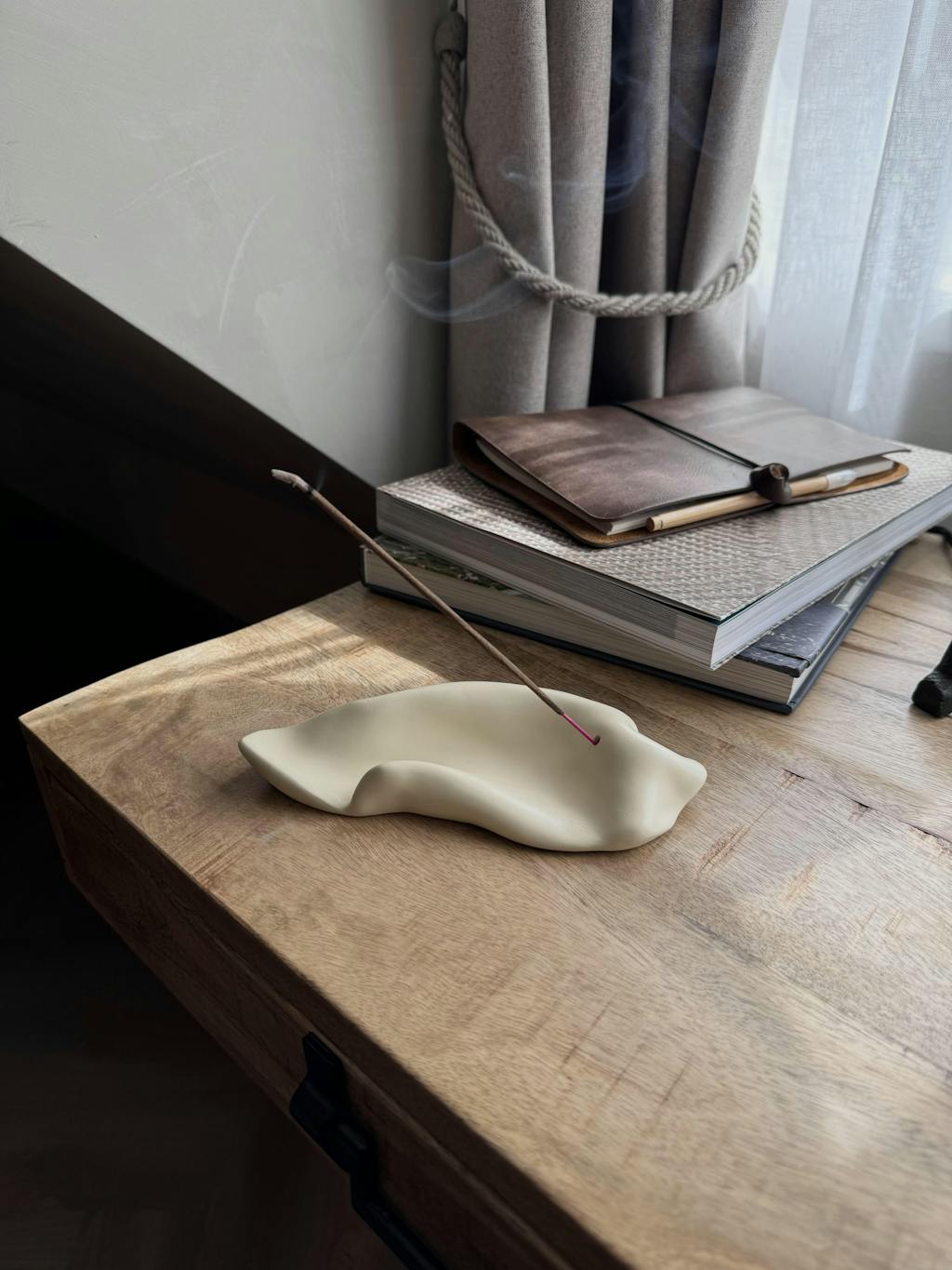 "Renée" Ceramic Incense Holder – Soulscape