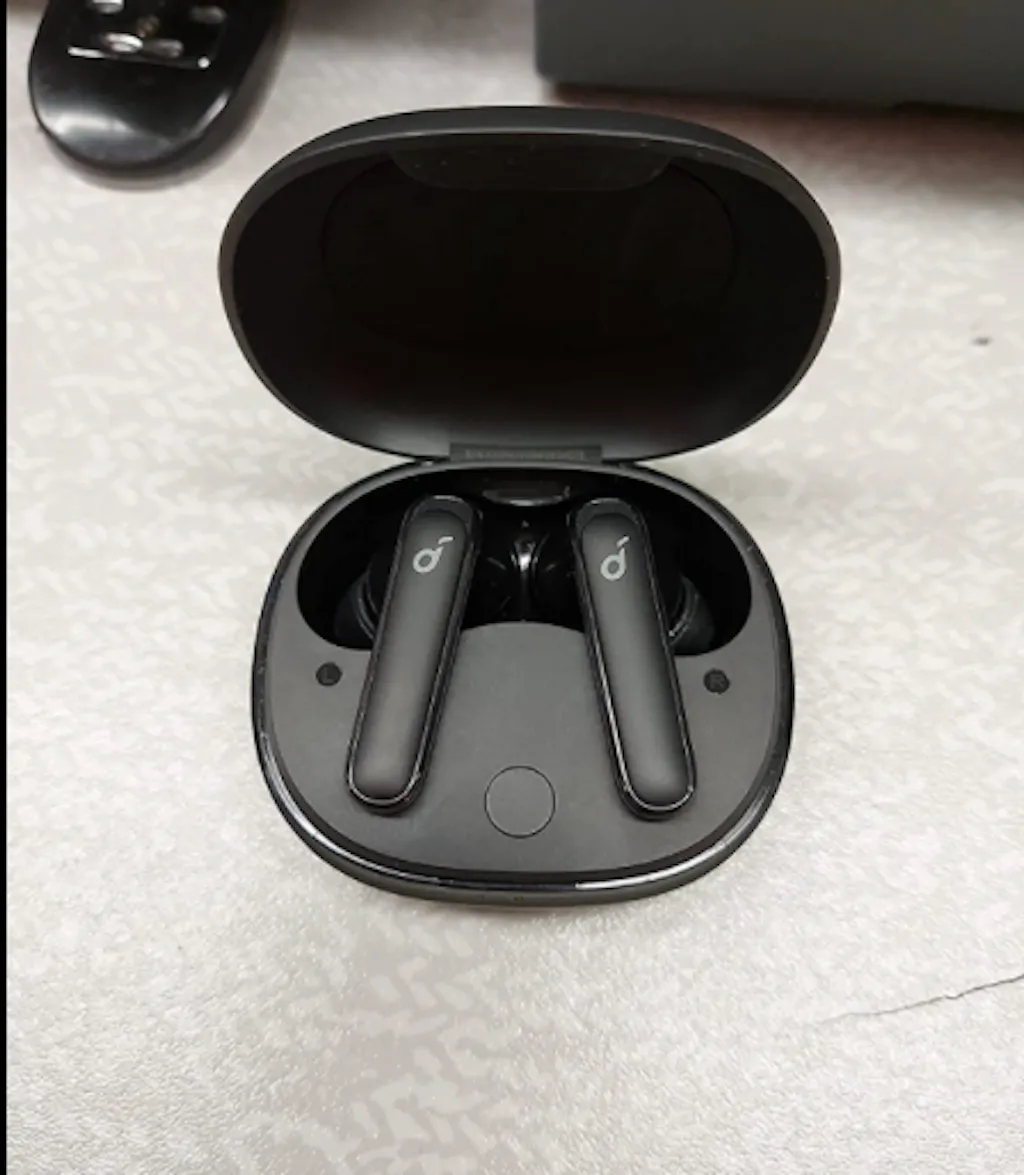 Life P3, Noise Cancelling Earbuds - soundcore US