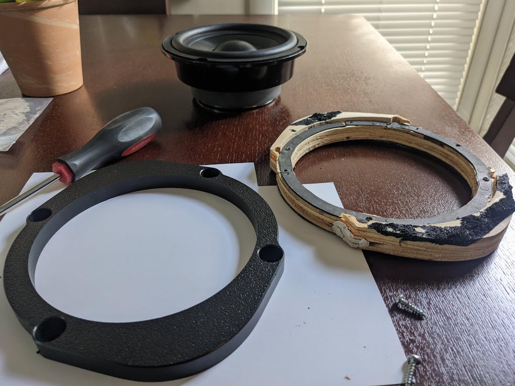 Sounds Good Stereo - High-End Custom Car Stereo Solutions