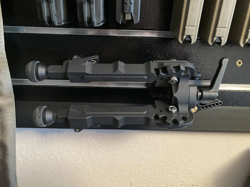 Slatwall Hardware Hardware- Spartan Mounts