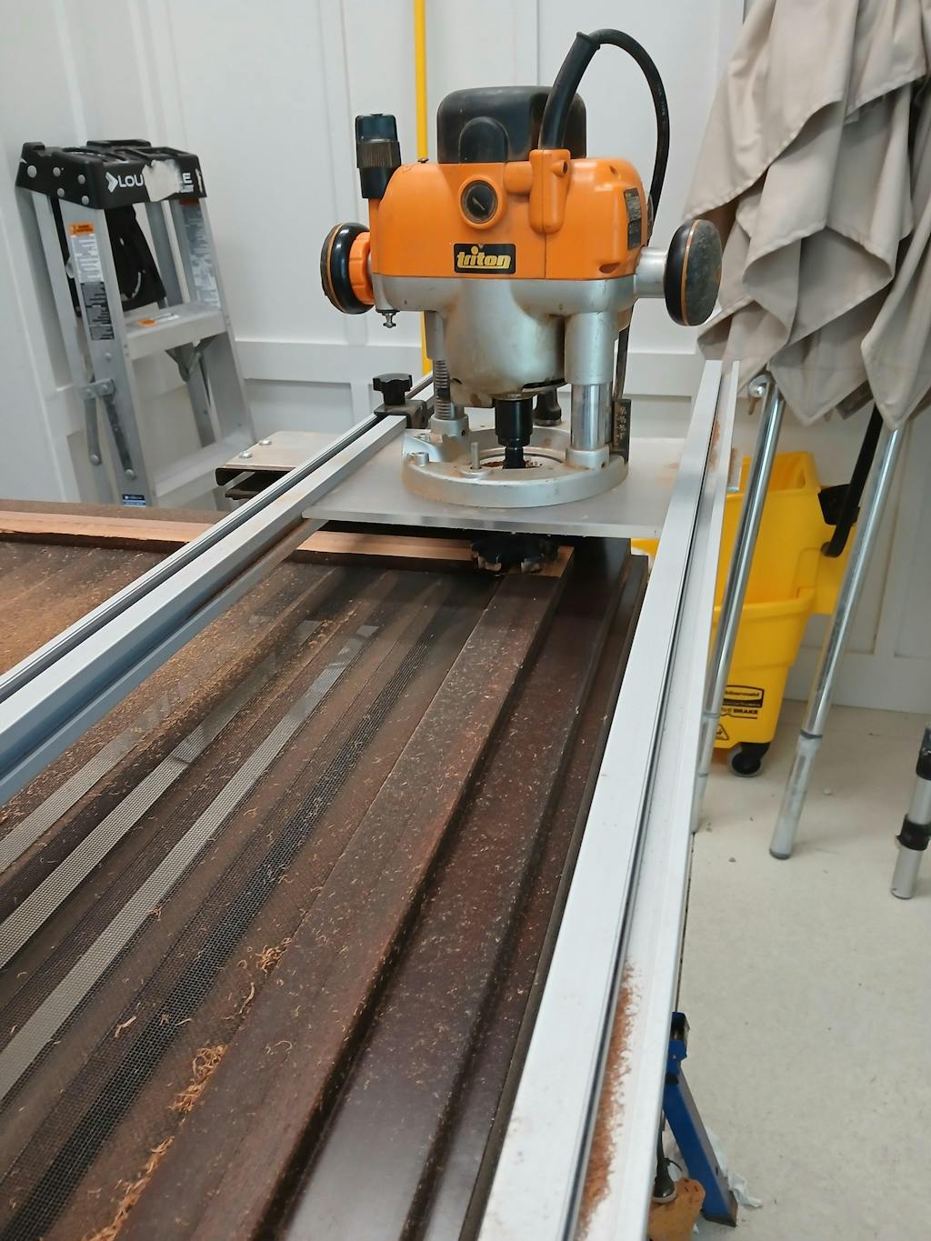 The Difference Between Upcut And Downcut Cnc Router Bits