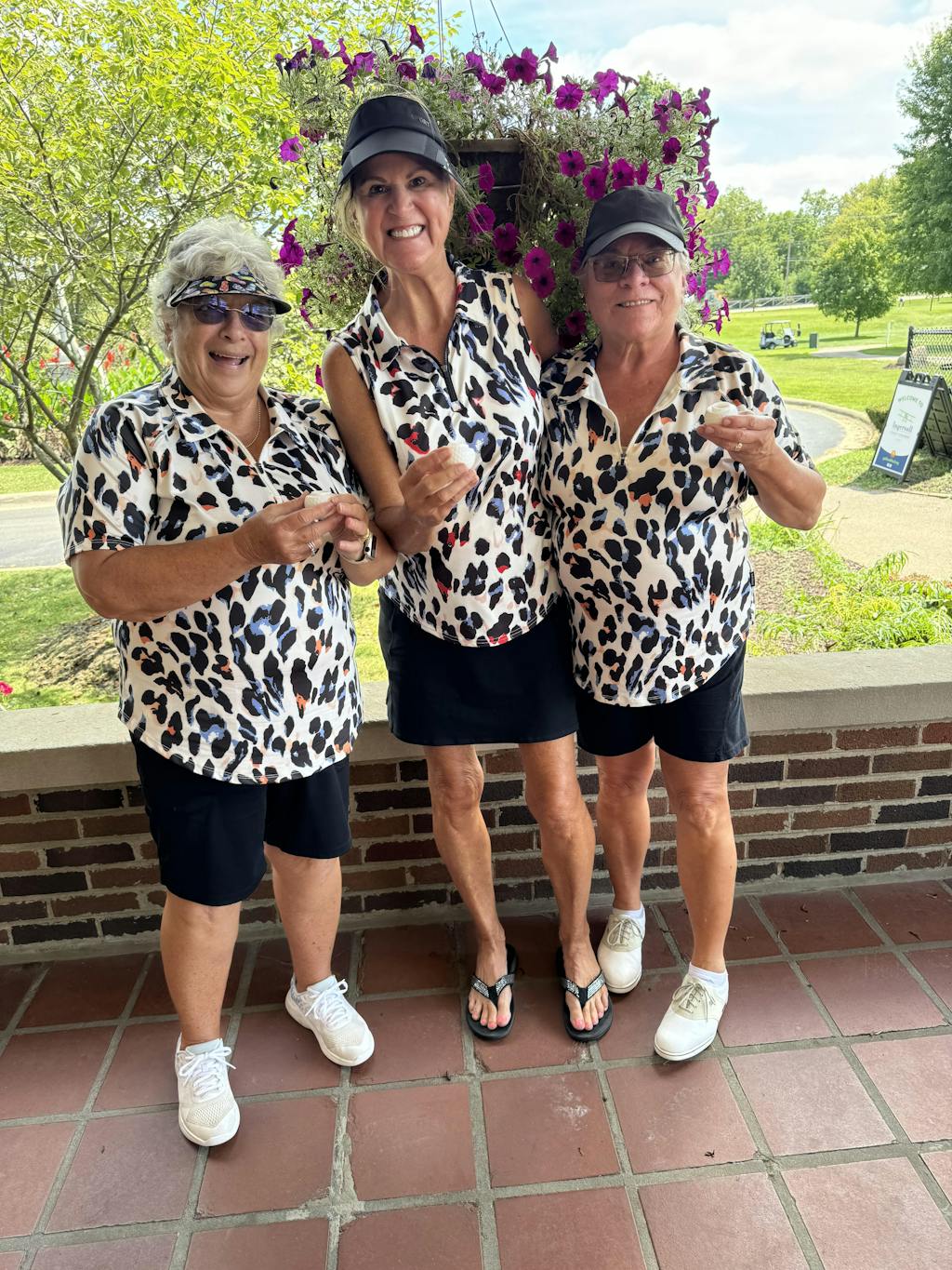 Golf Shots - The Golf Ball Shaped Shot Glasses. Made by Sport Shots ...