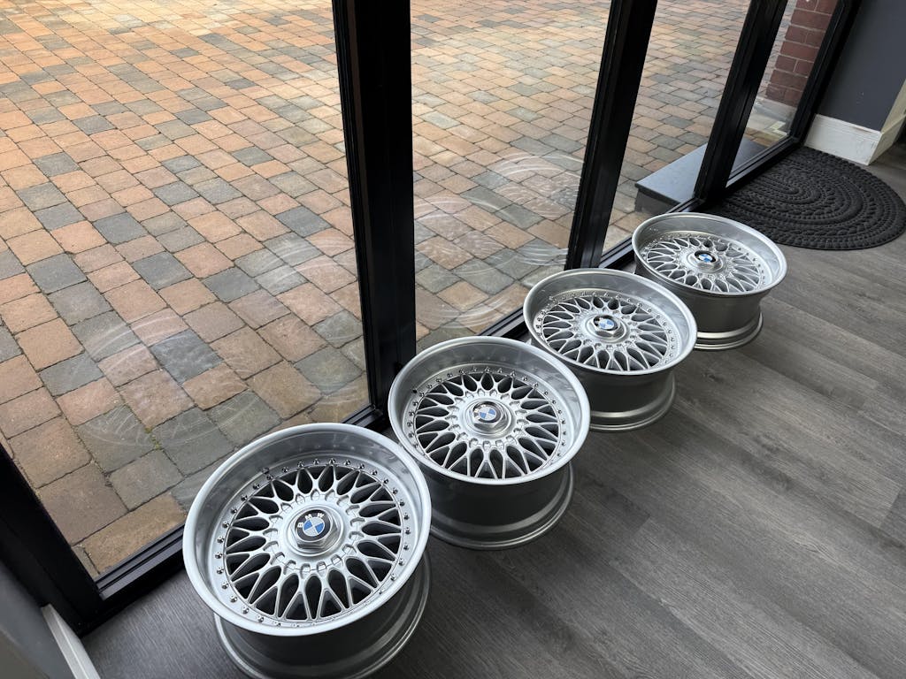 SRR Hardware - Specialist in Three Piece Wheel Hardware