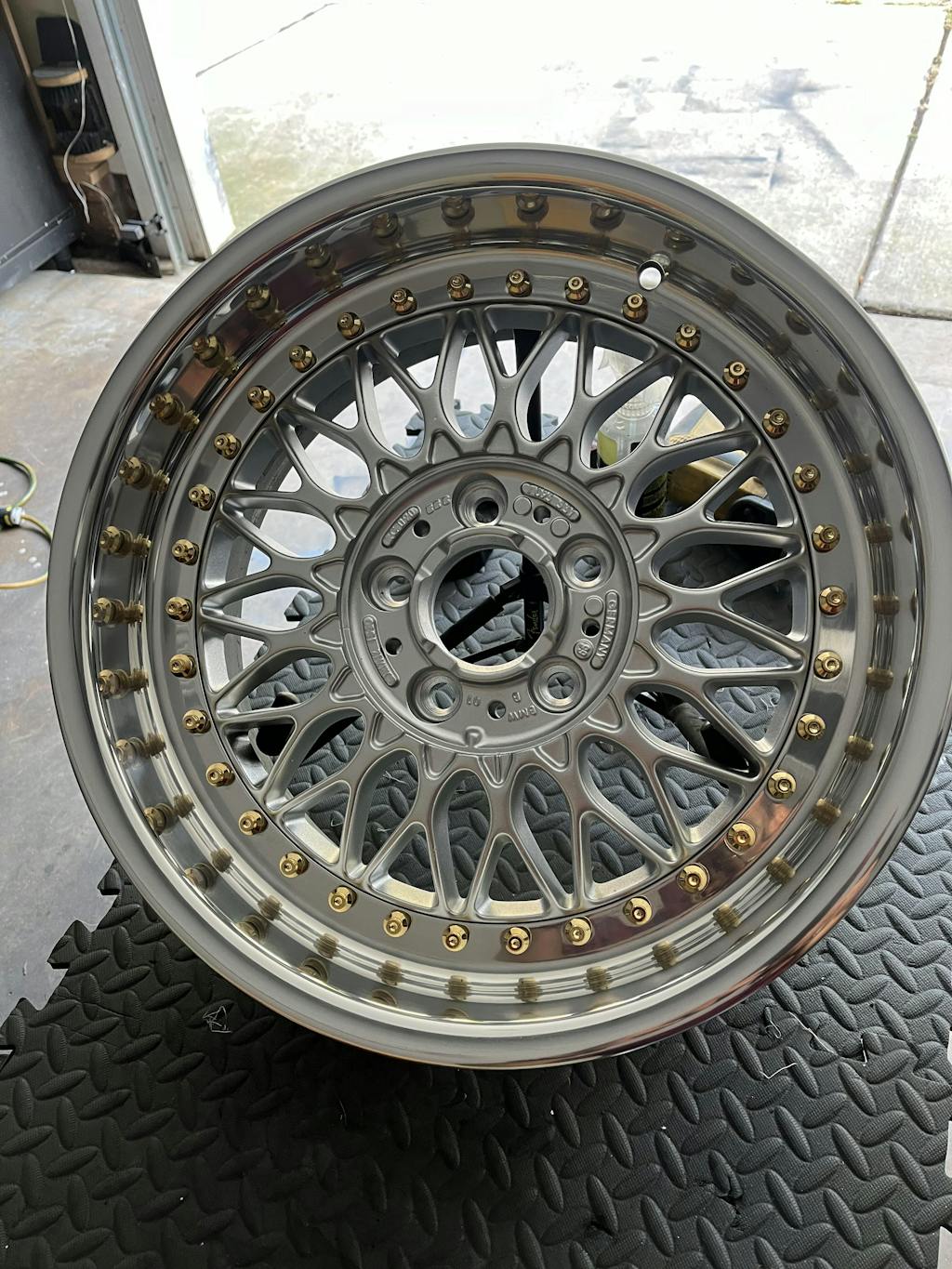 SRR Hardware - Specialist in Three Piece Wheel Hardware