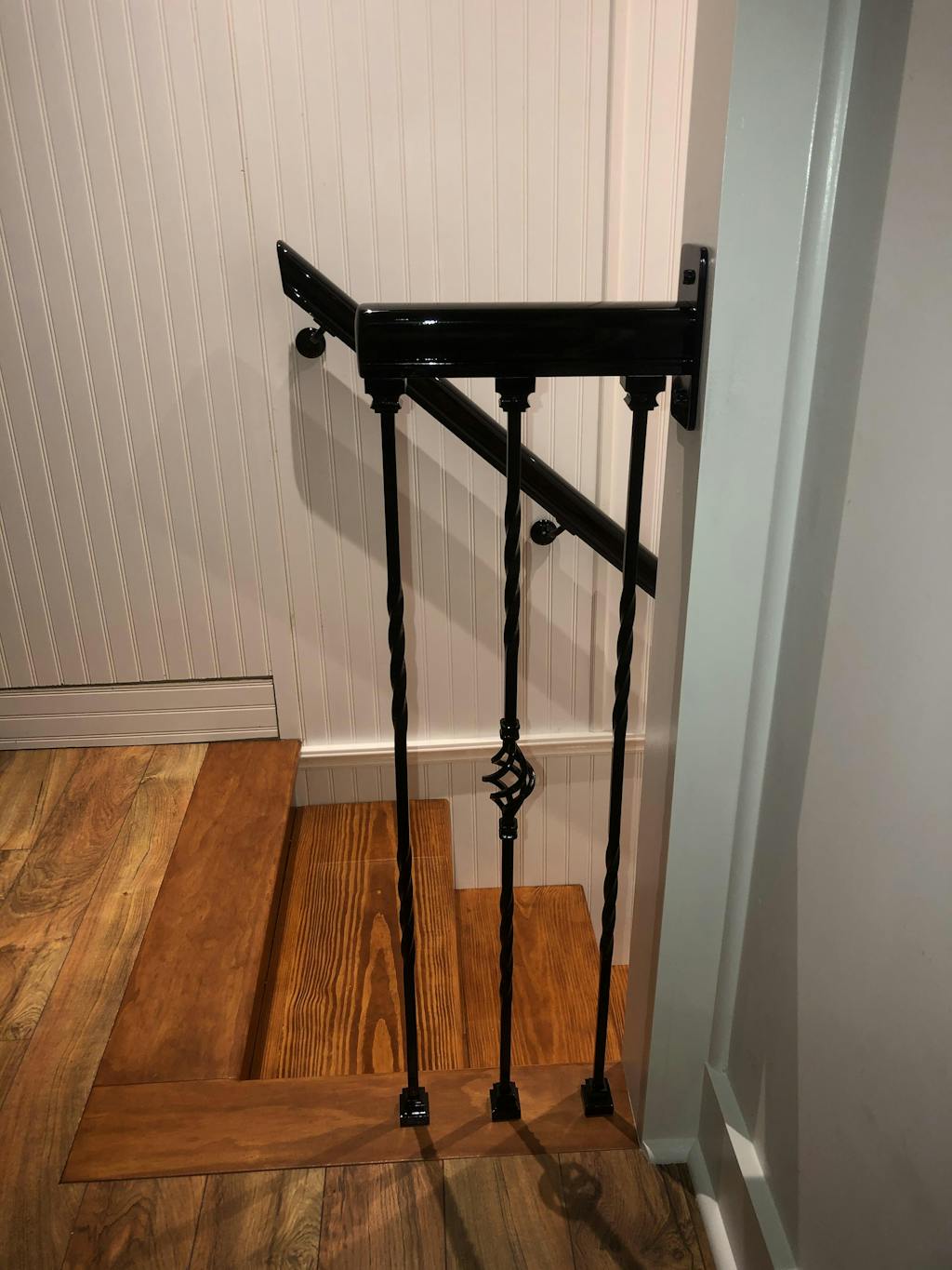 Zip Clip Shoes for 1/2" Hollow Iron Balusters - Stair Parts USA