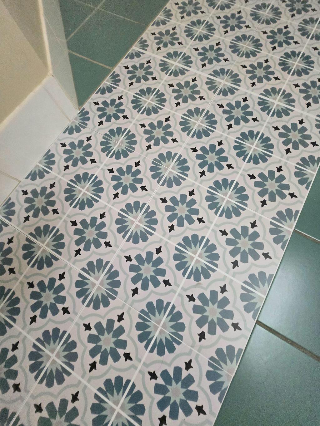 Vinyl Floor Stick on Tile - Green Flower – Stick on Tiles Australia