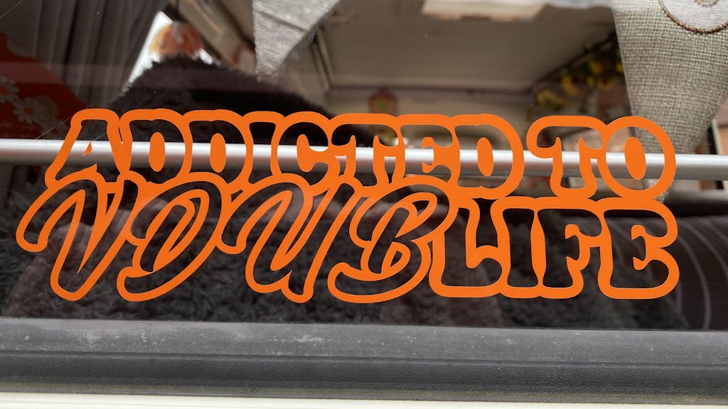 ADDICTED TO VDUB LIFE – STICKERBLOKE