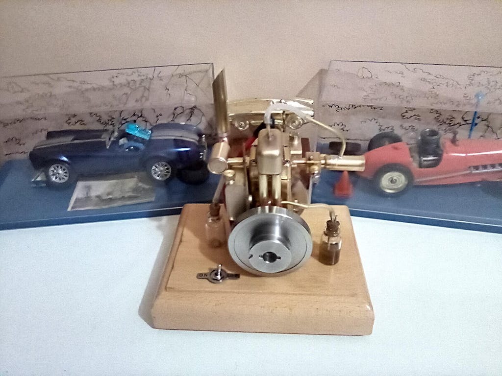 M12B 2.6cc Mini Water Cooled 4 Stroke Gas Engine ICE Engine Model ...