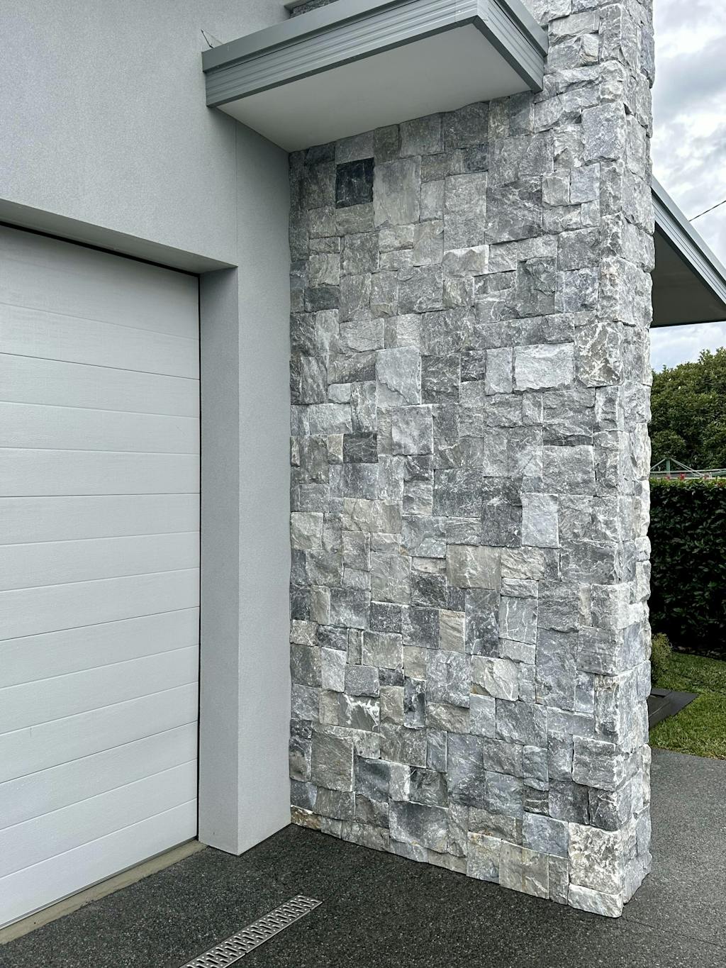 Natural Stone Wall Cladding Free Form - Loose - Grey Limestone Castle ...