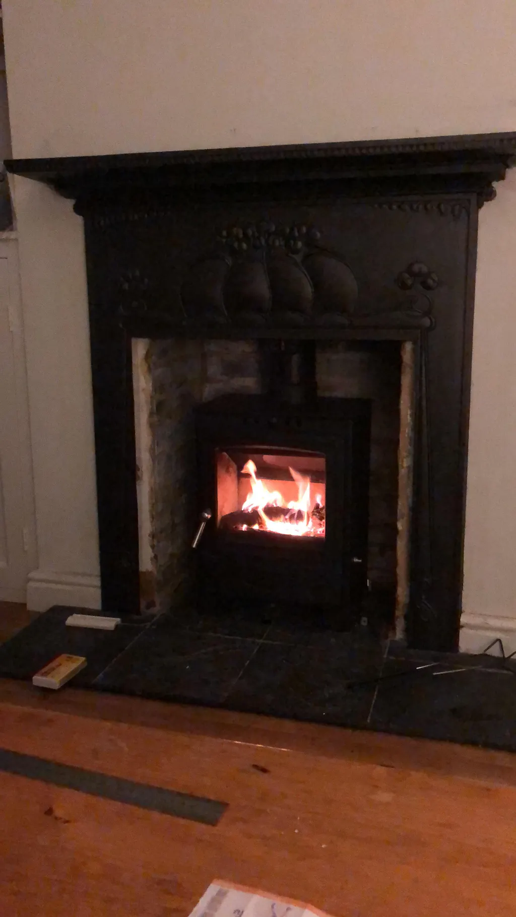 Hamlet Solution 5 Multifuel Wood Burning Stove 5kW S4 British ...