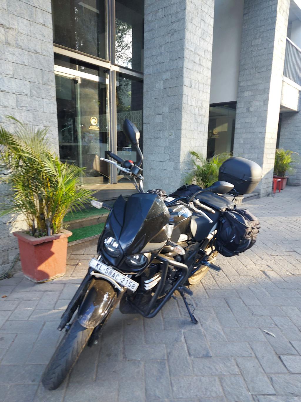 Daytona | (Convertible) Bike Saddle Bag/Trekking Bag – Strabo