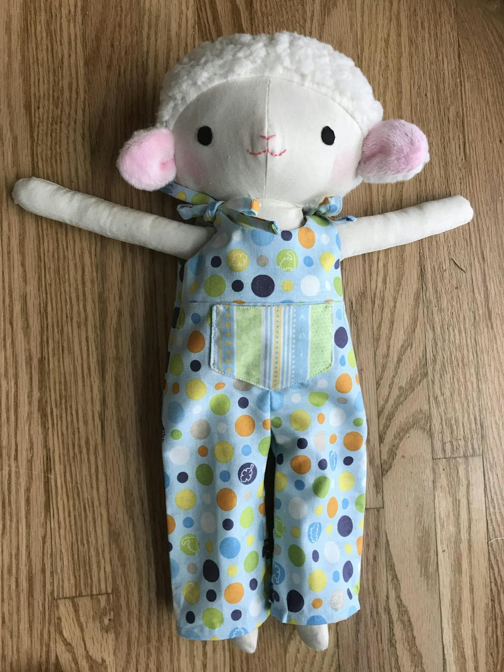 Lamb sewing pattern – Studio Seren