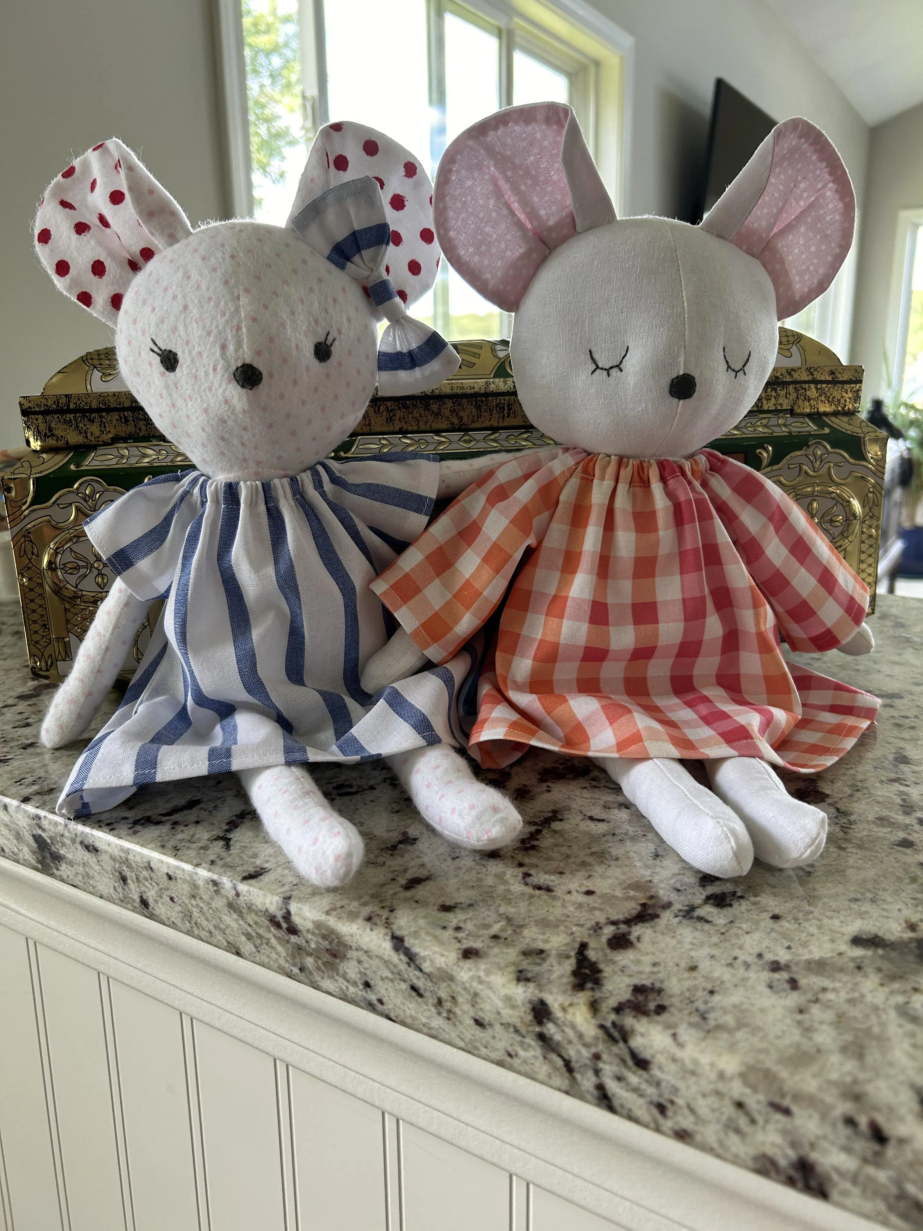 Mouse sewing pattern – Studio Seren