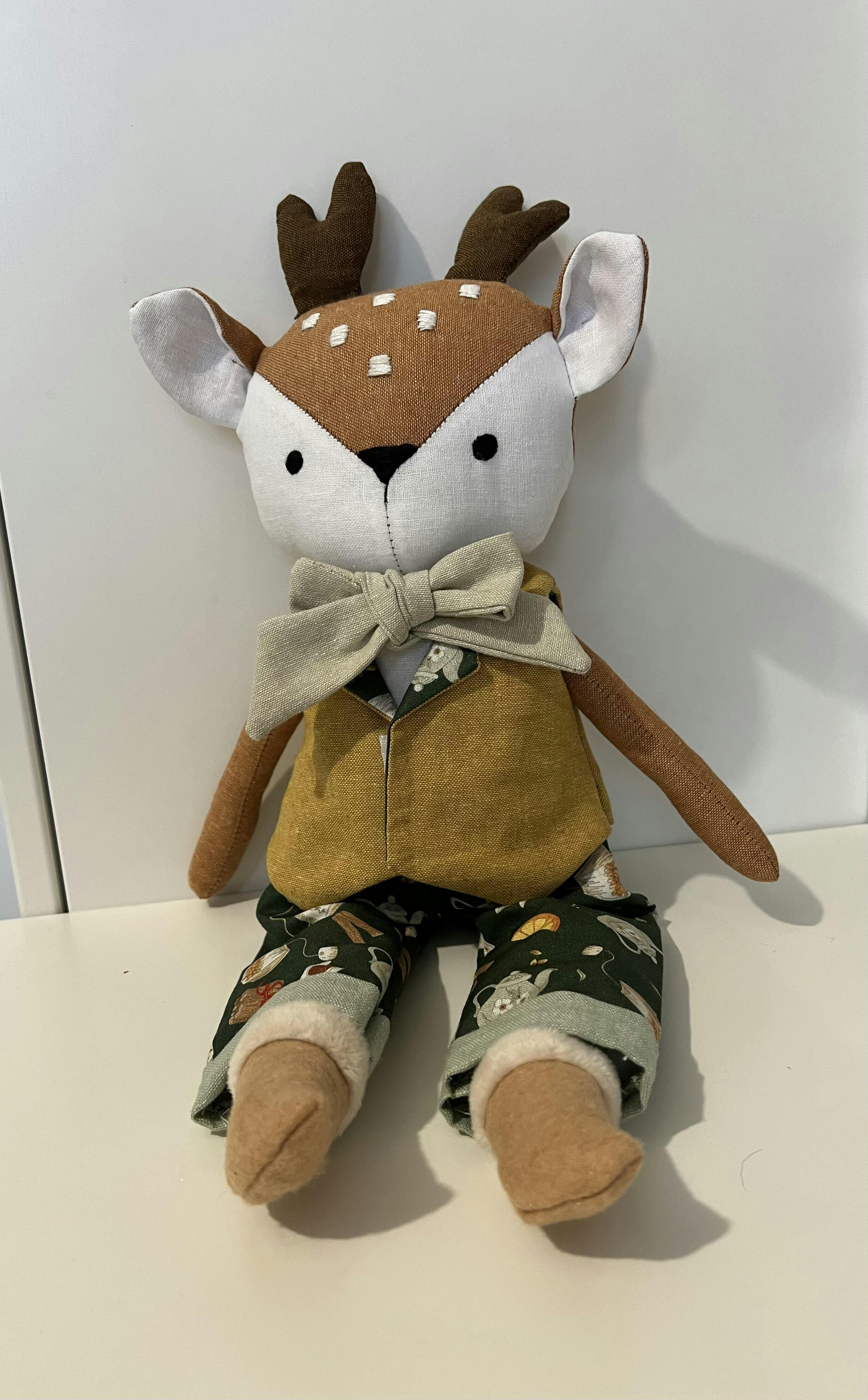 Deer sewing pattern – Studio Seren