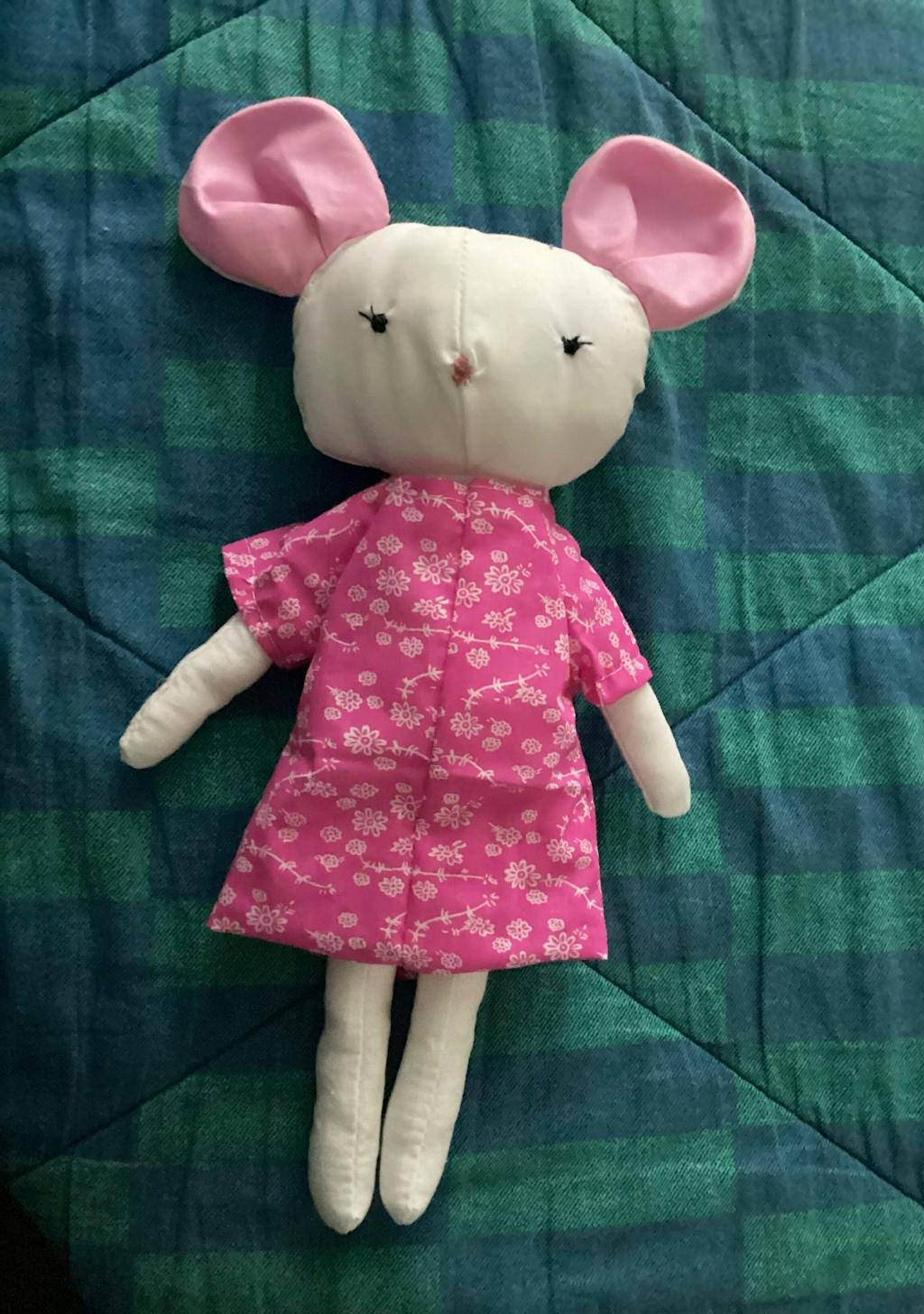 Mouse sewing pattern – Studio Seren