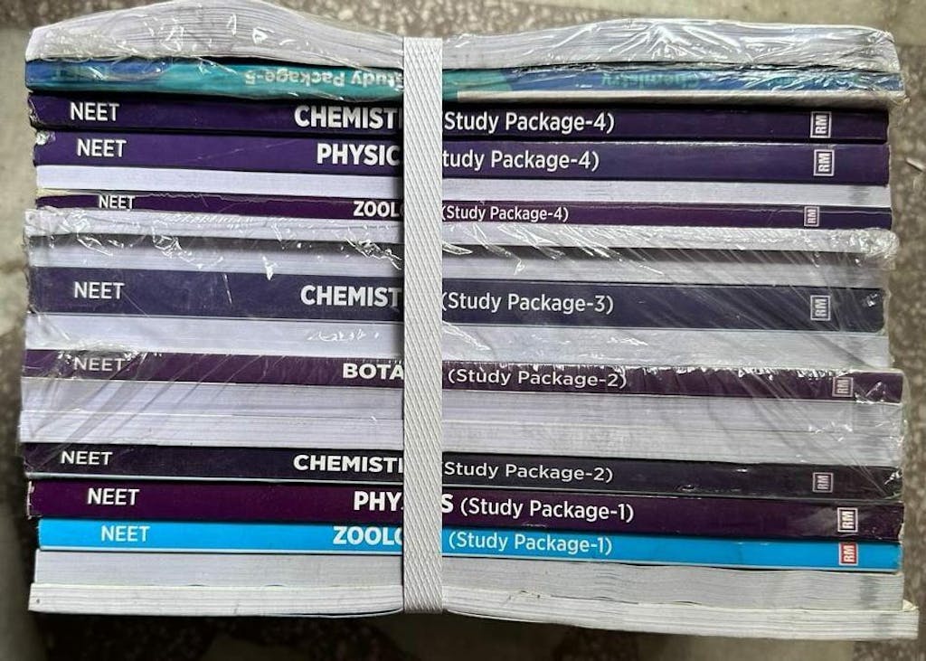 AAKASH Latest Study Material for NEET | Classroom Modules [NEW] – Study ...