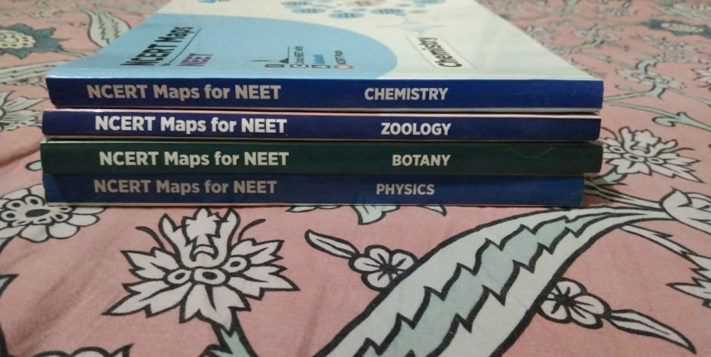 AAKASH [2024 Ed] NCERT Maps for NEET | Set of 4 books Combo – Study ...