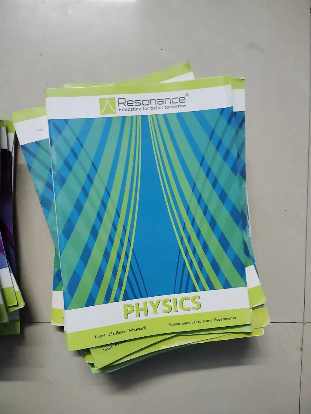RESONANCE Study Material for IIT-JEE | Physics, Chemistry, Mathematics ...