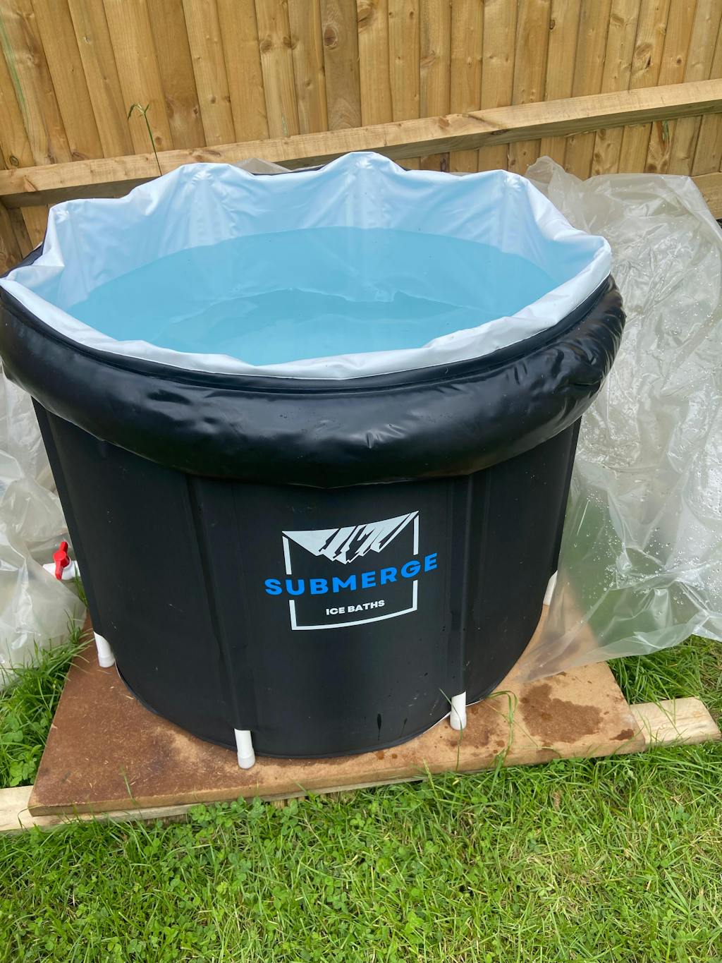 Submerge Ice Baths | Affordable and convenient cold water immersion.