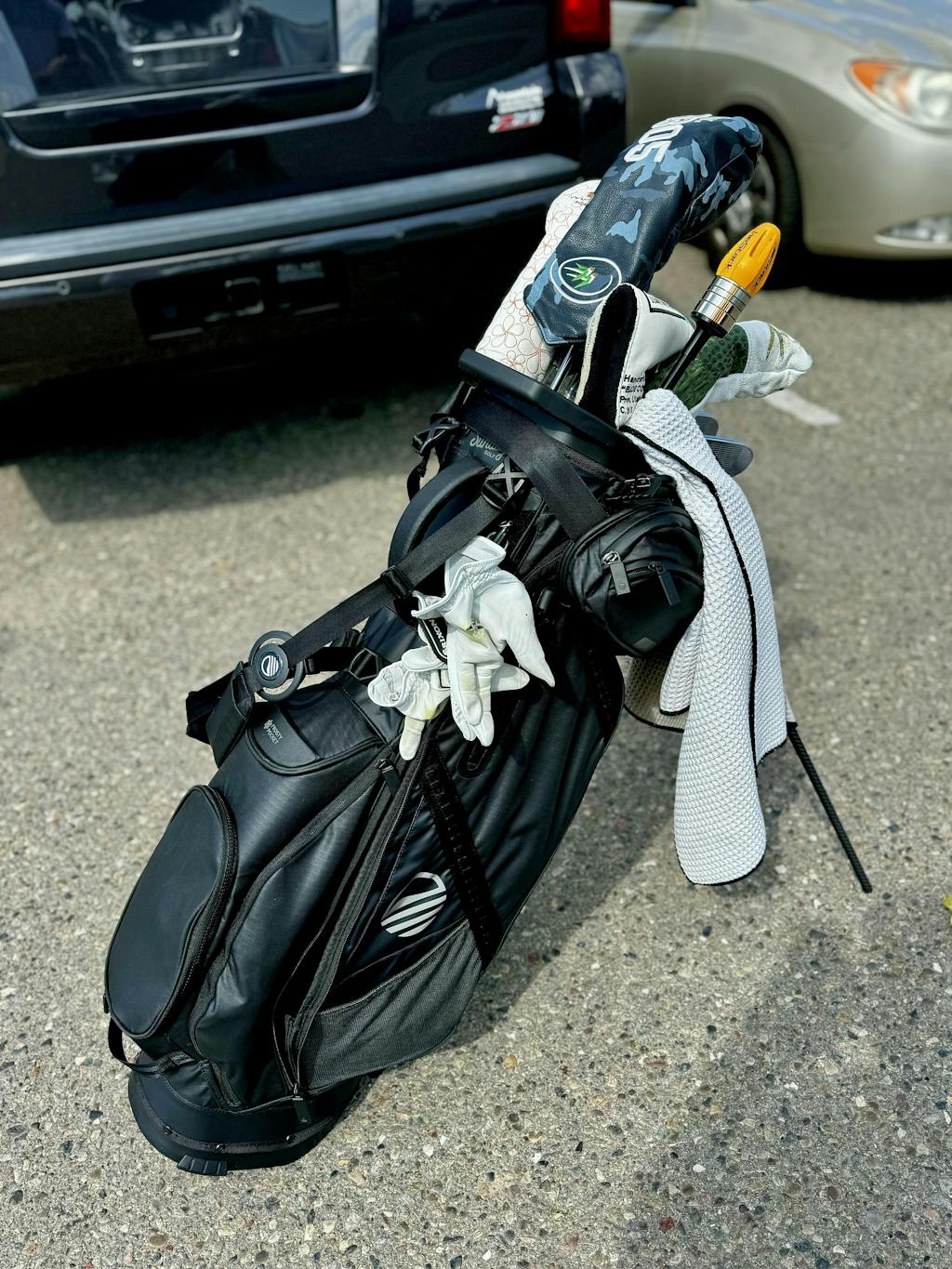 THE RANGER | Premium Stand Bag - Black – Sunday Golf