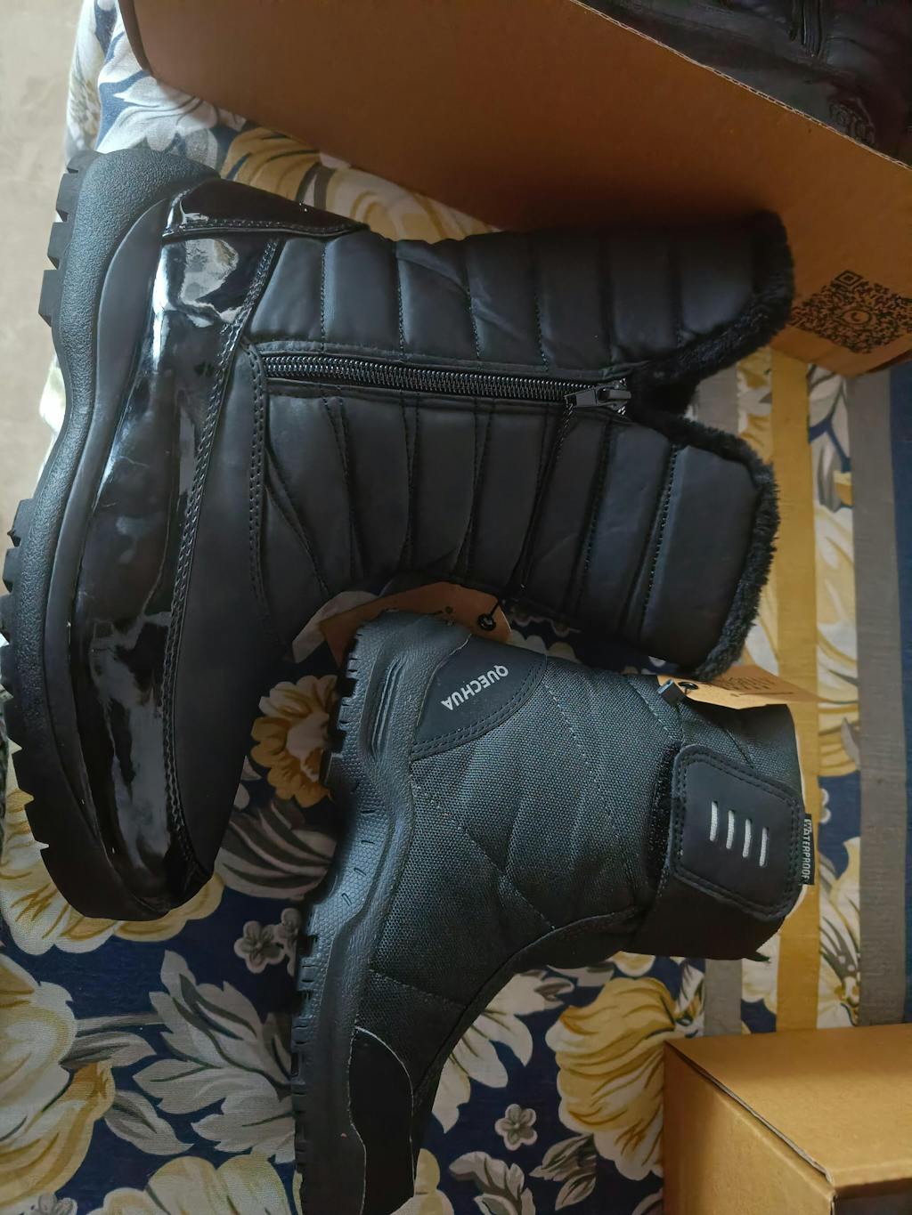 Thrifted Pre-Loved Used Shoes Store: Sunday Bazaar Pakistan - sundaybazar