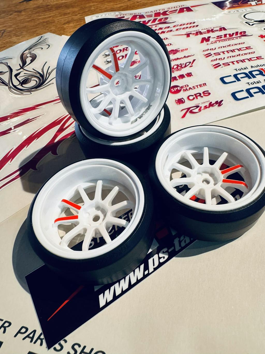 VR10 Multi Spoke - Black Chrome White 6mm - 10mm OFFSET (HIGH TRACTION ...