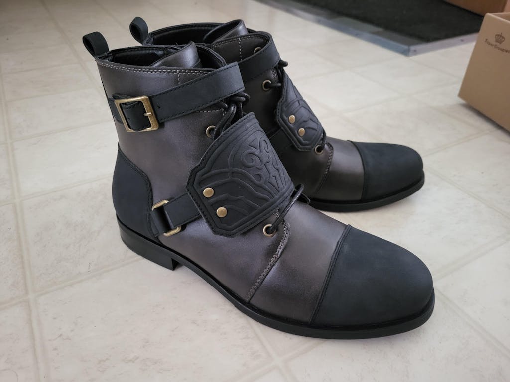 Hunter Model Boots Bloodborne – SuperGroupies USA
