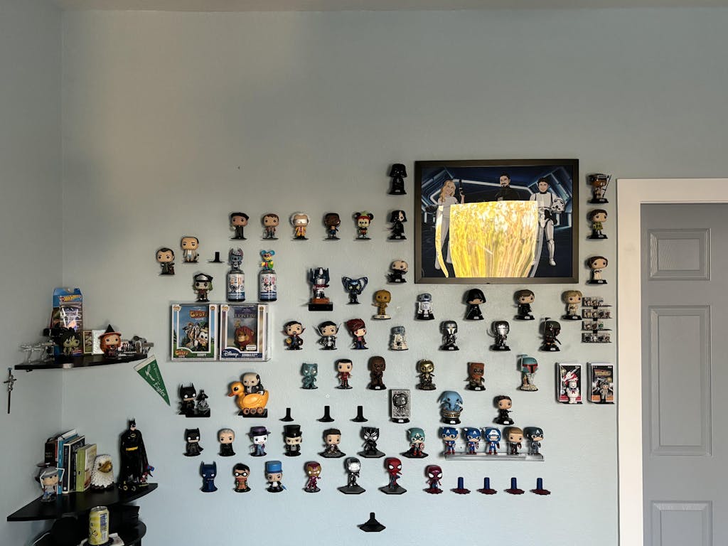 DELUXE size Floating Figure Shelves for POP! DELUXE Vinyl figures ...