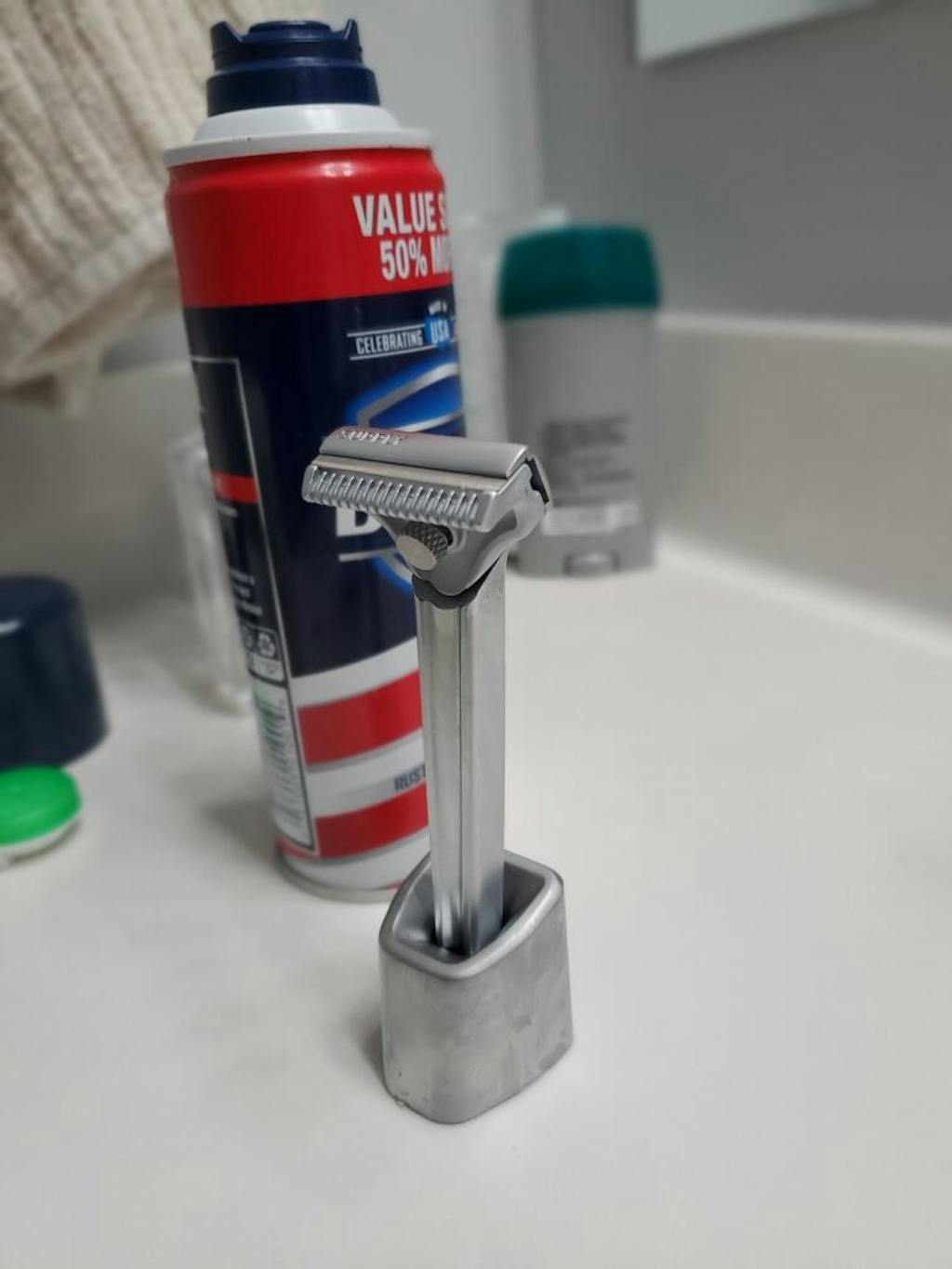 Single Edge Razor Stand – Supply