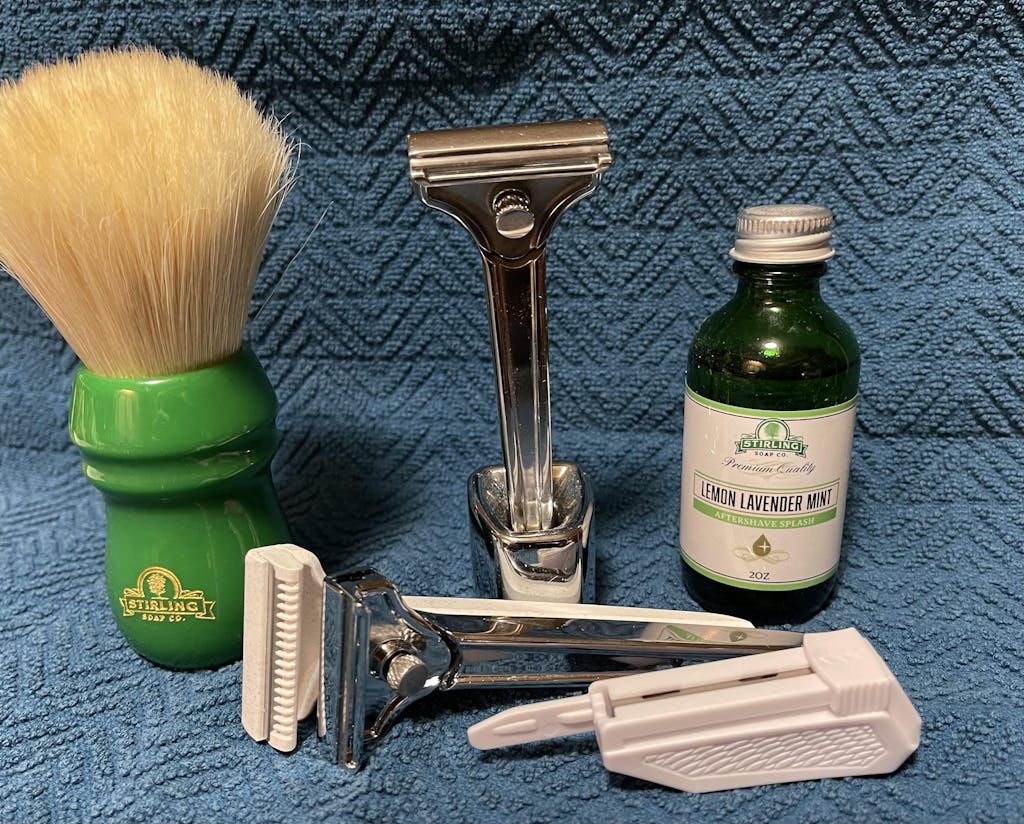 Meet the Single Edge SE Razor | Supply