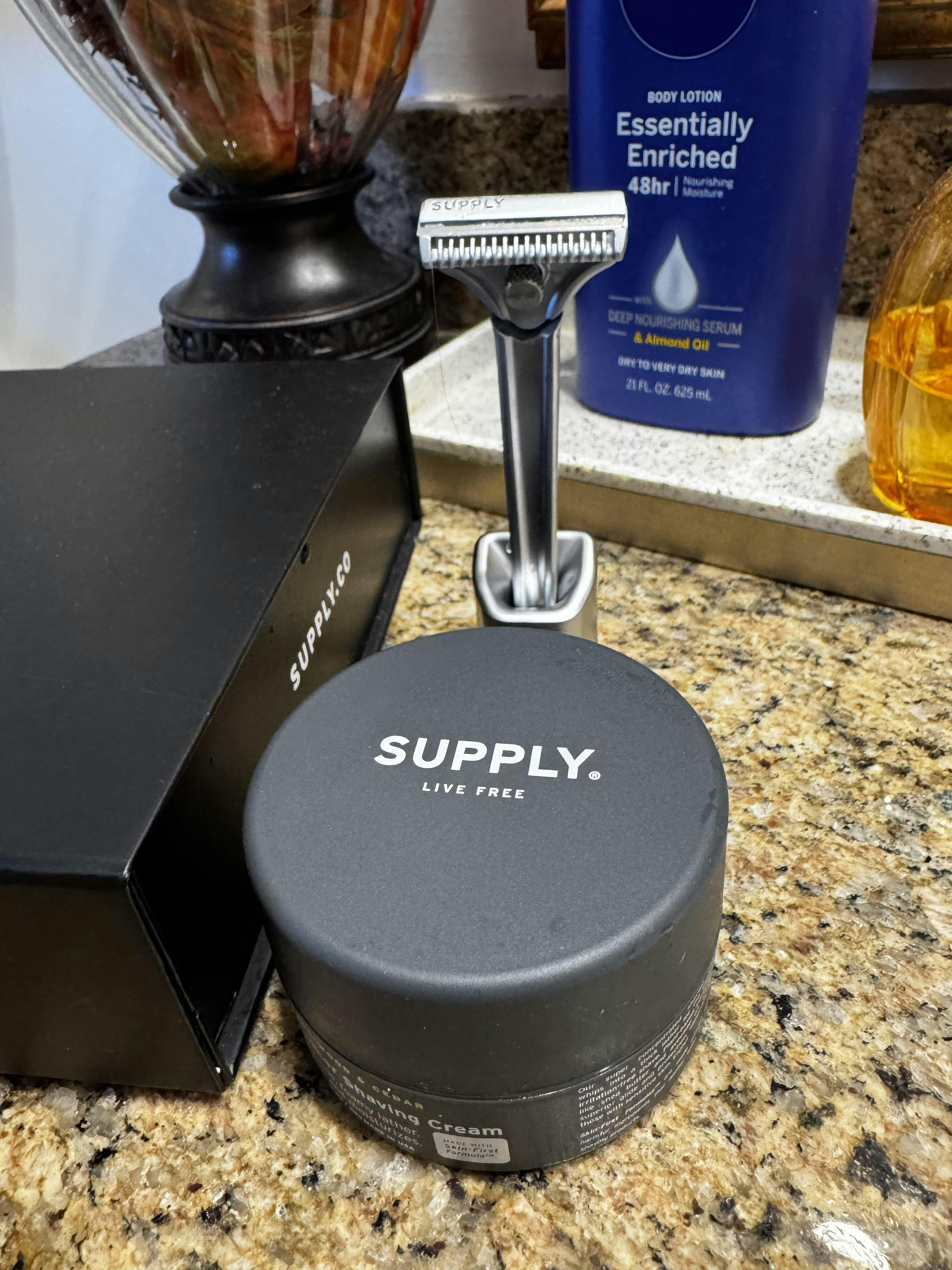 Meet the Single Edge SE Razor | Supply