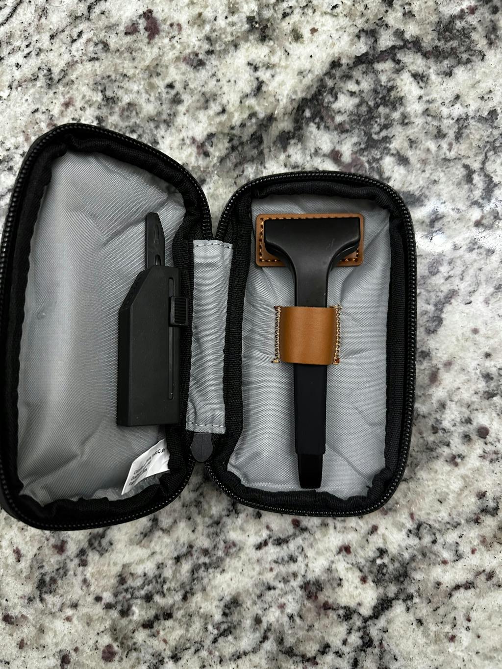 Meet the Single Edge SE Razor | Supply