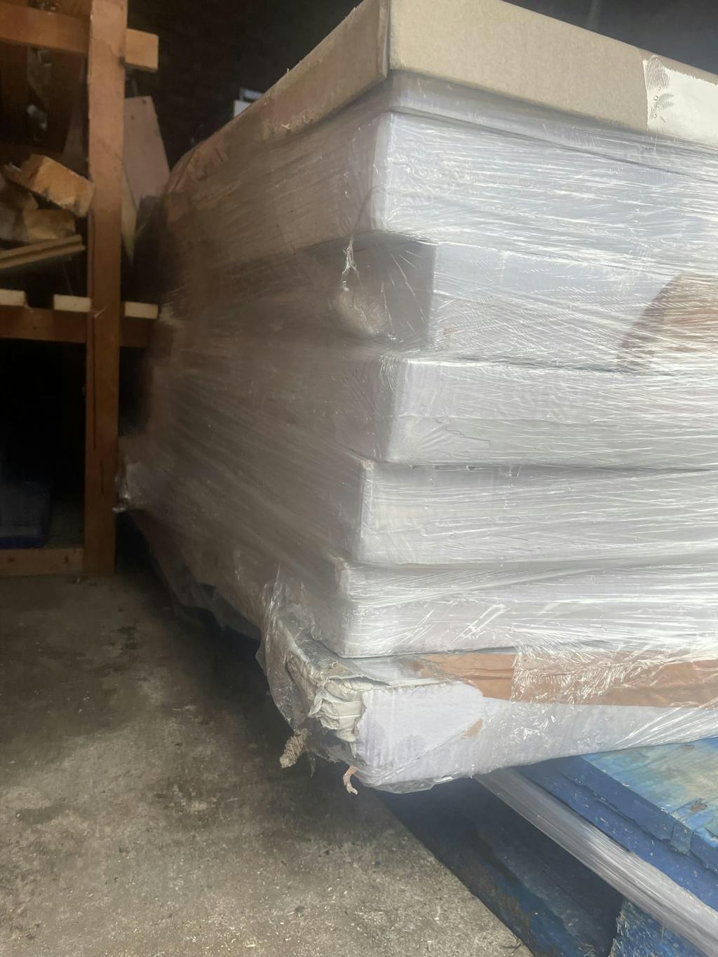 White Cross Tee Section 1200mm X 24mm (1 piece) - Suspended Ceiling ...