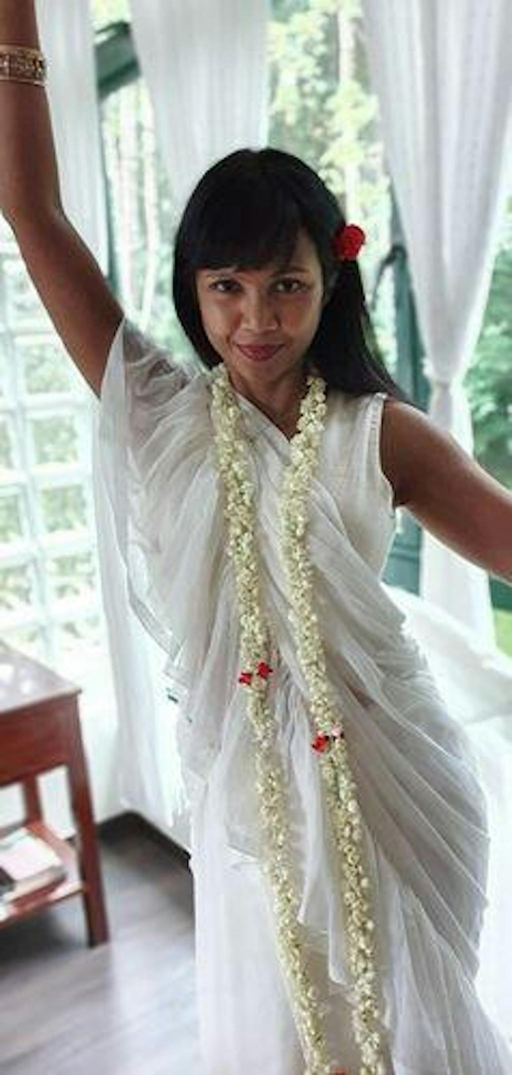 Mulmul Cotton Plain White Ruffle Saree|Shankho|Suta