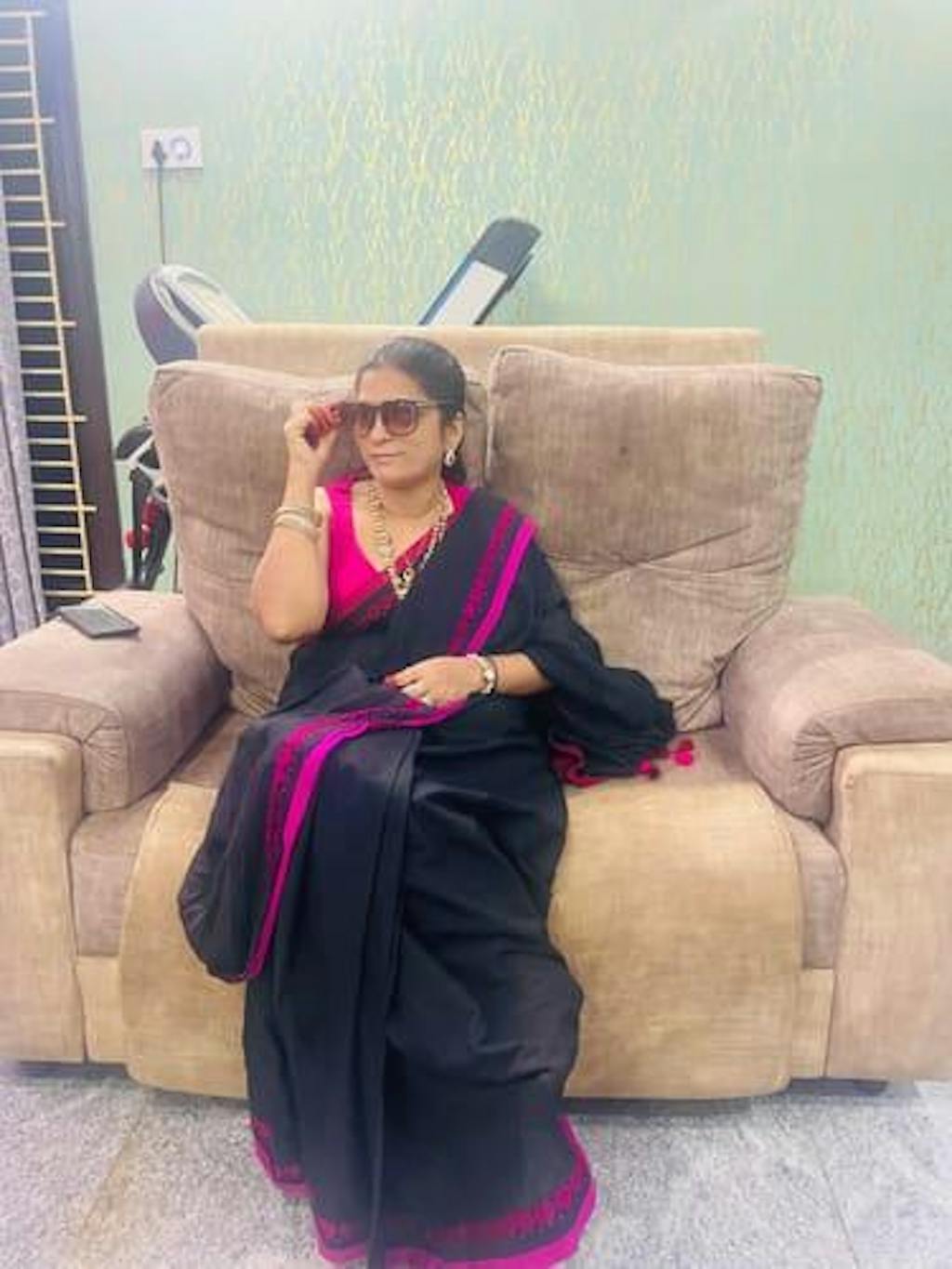 Handloom Cotton Black Saree With Tassels|Bedhadak Dil|Suta