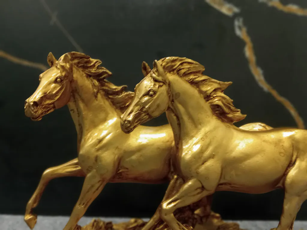 Vintage Running Horse Antique Statue (12 Inch)