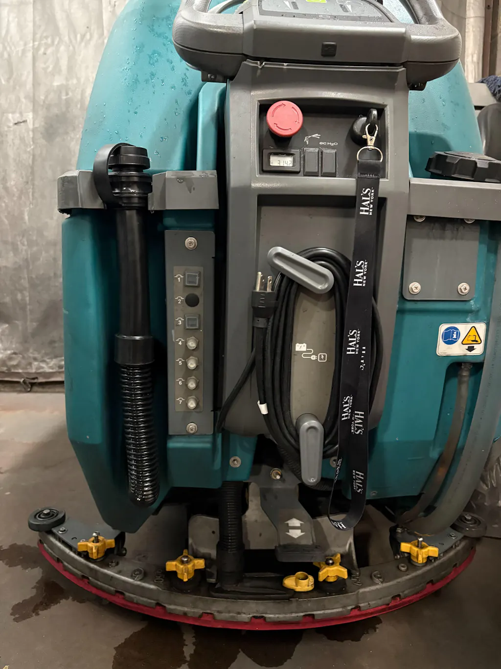 Tennant E5, Carpet Extractor, 5 Gallon, 15", Pull Back, 3 Year Warranty ...