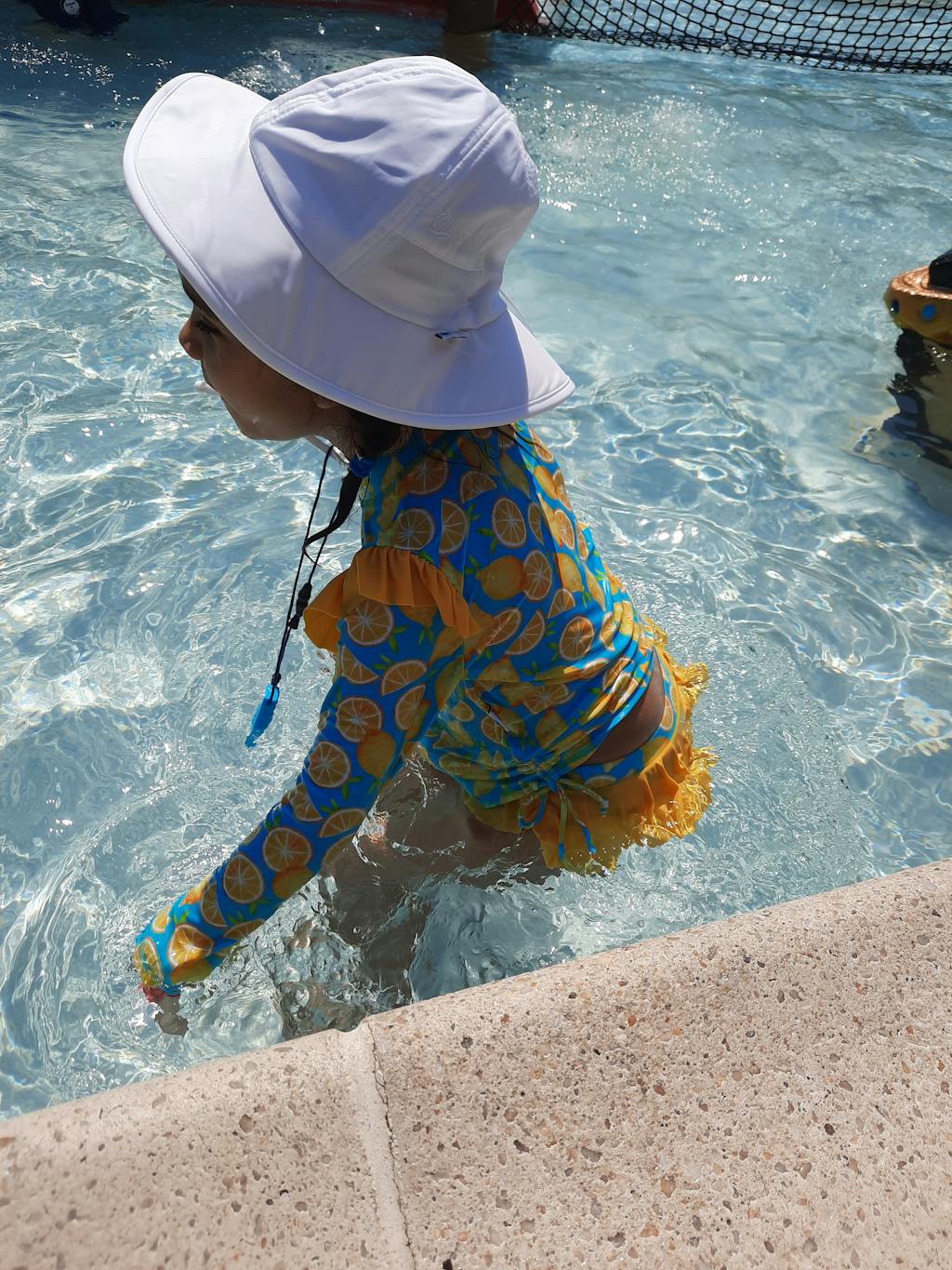 Girls Long Sleeve Rash Guard Ruffle Bottom Swimsuit Set (2 Piece) | "L