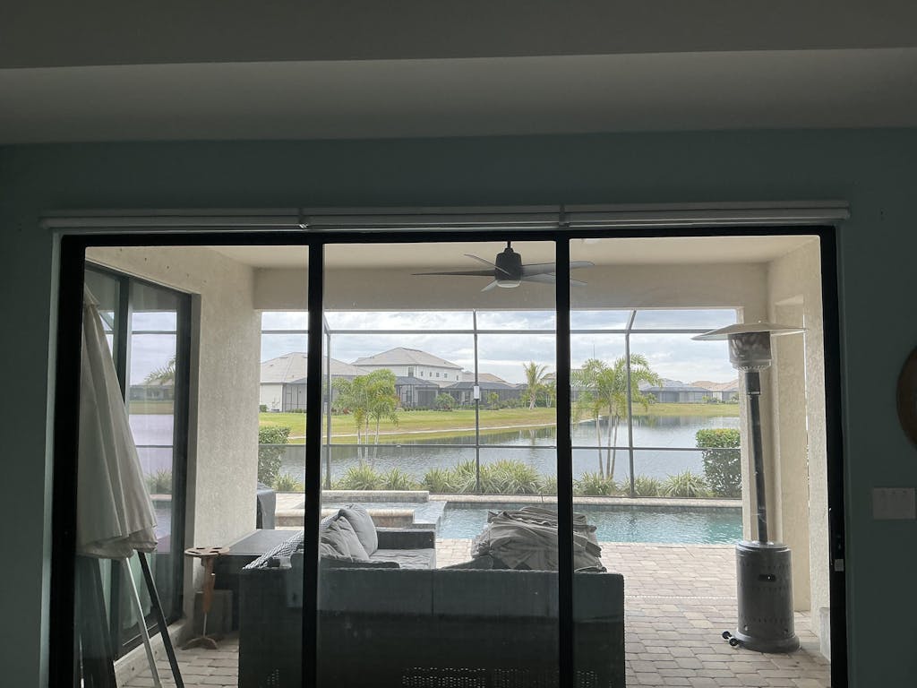 SwitchBot Adjustable Smart Roller Shades: Motorized Blinds | SwitchBot US