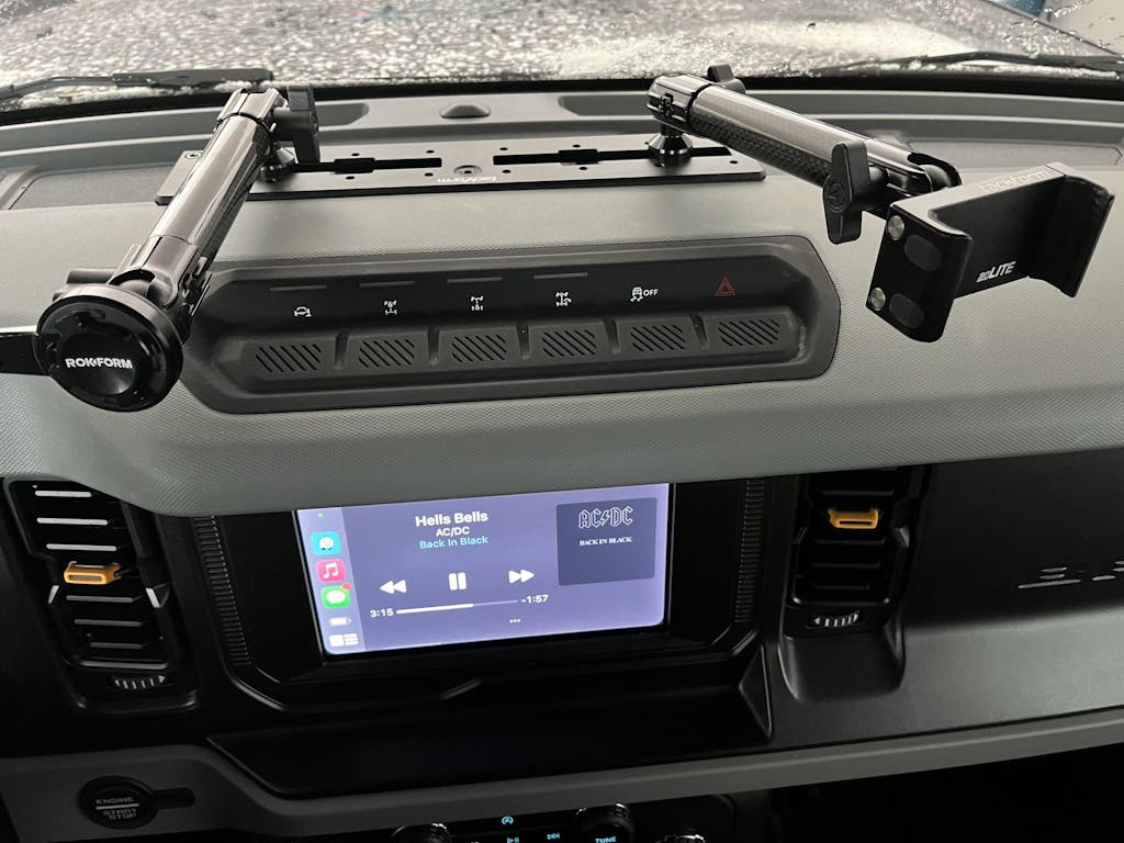 Fast Track Plus™ Dashboard Device Mount | 2021+ Ford Bronco & Bronco R ...