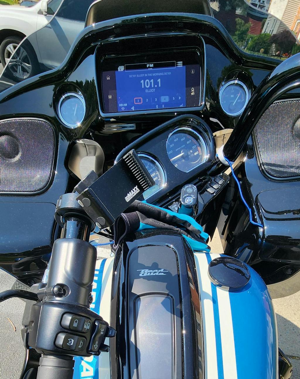 20 Series Vibration Dampening Motorcycle Phone Mount | Tackform