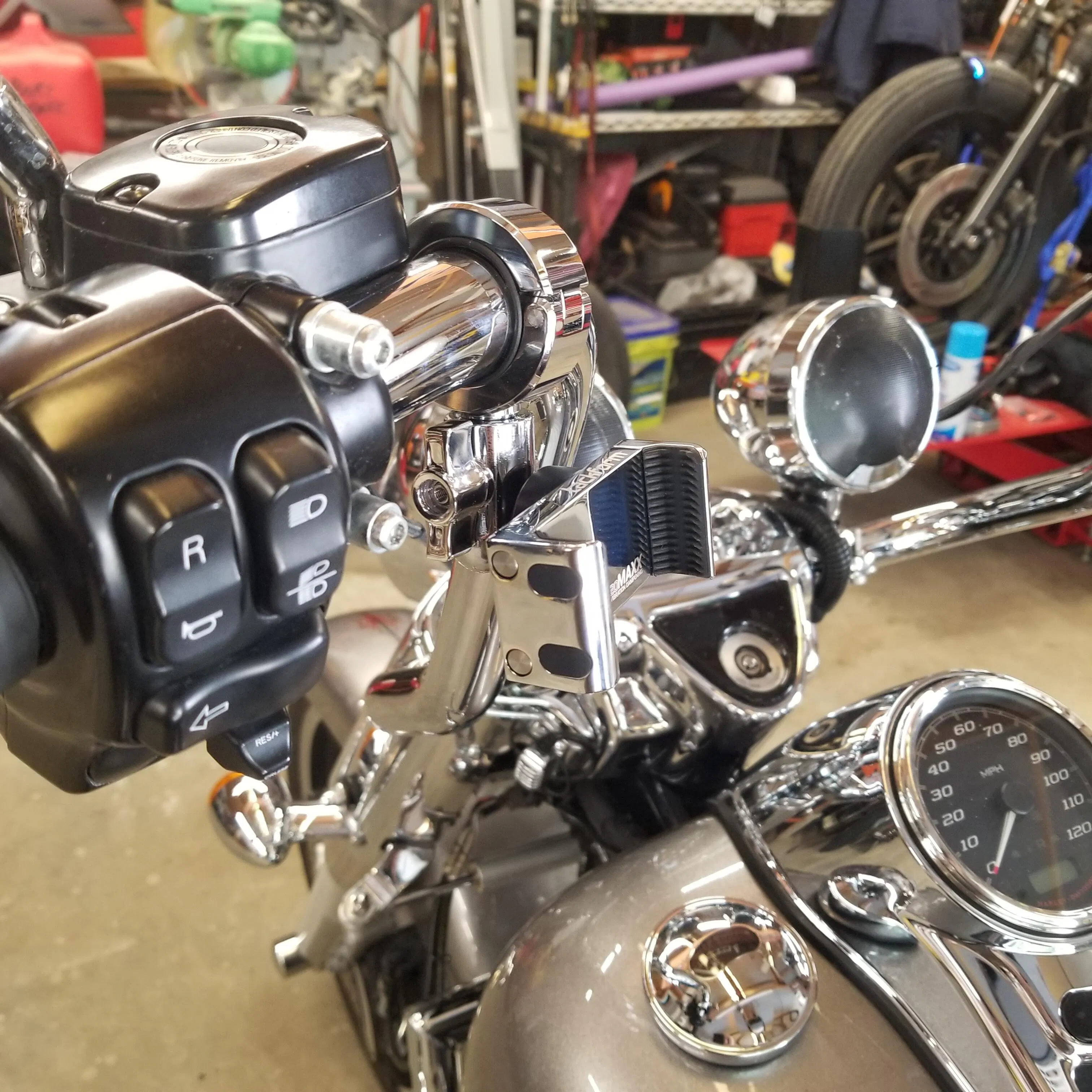 Enduro Series™ Motorcycle Phone Mount for 1.5" Handlebar - REAL CHROME ...