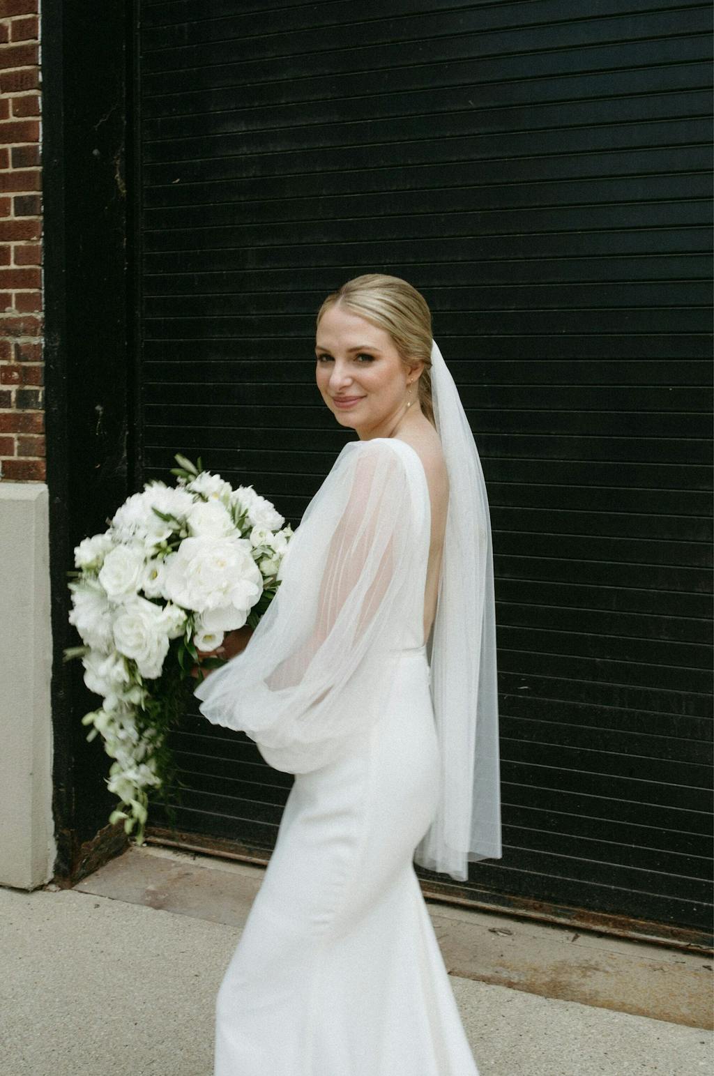 English Net Veil-Soft Flowy Bridal Veil – Tailoredtulle