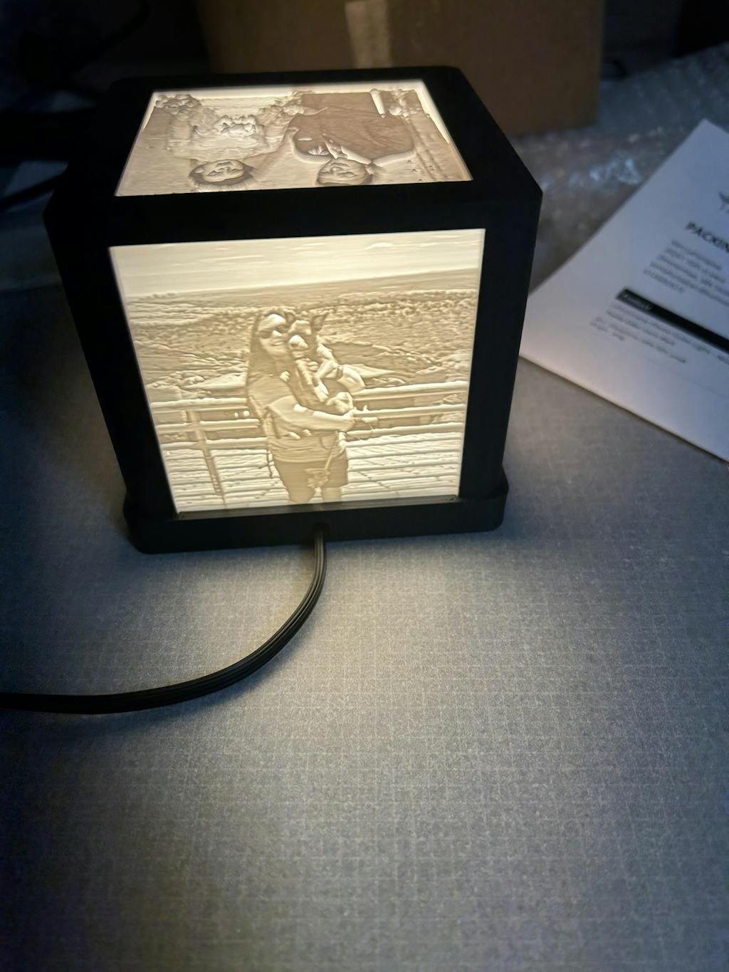 Talking Hands 3D - Custom Lithophane Cube Light