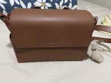Stylish Camera Bag (Tan) | taz + tez Camera Bags – Taz + Tez