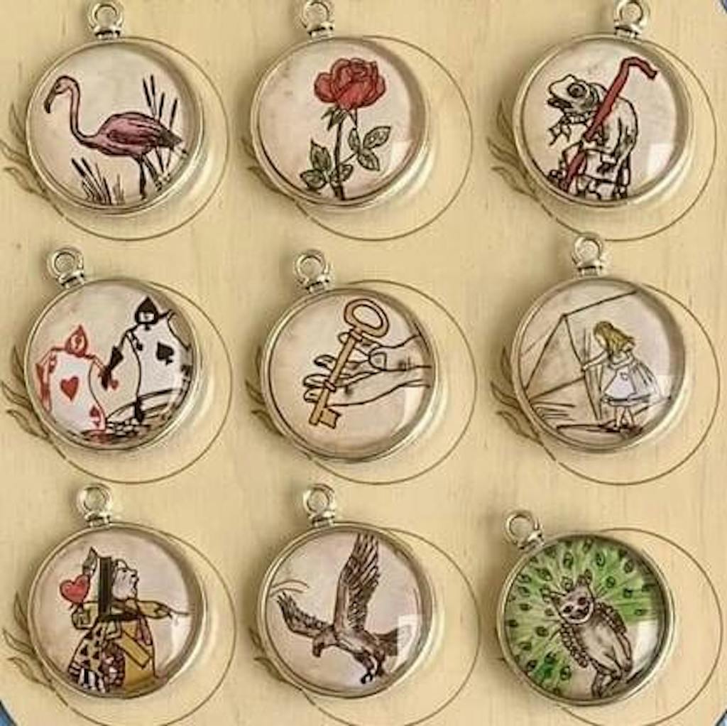 Alice in Wonderland Tea Leaf Reading Coins, Mat & Free Course – Tea ...