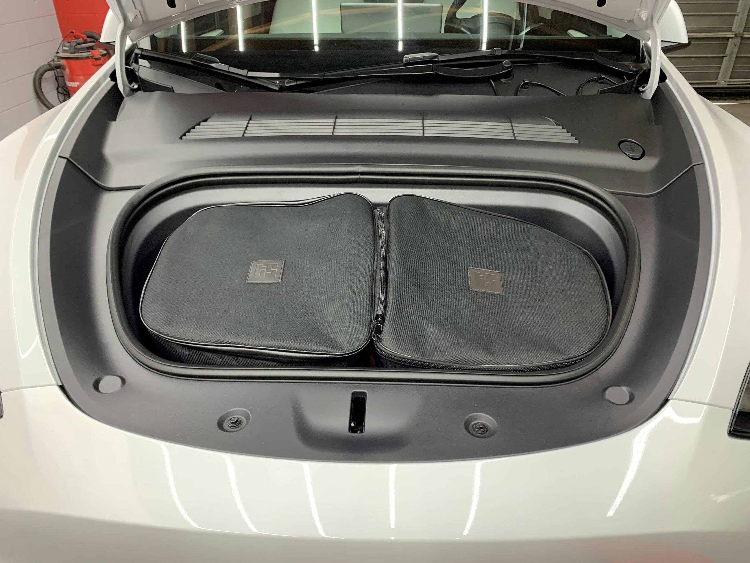 Model Y Frunk Cooler Food Bag - Tesloid Canada